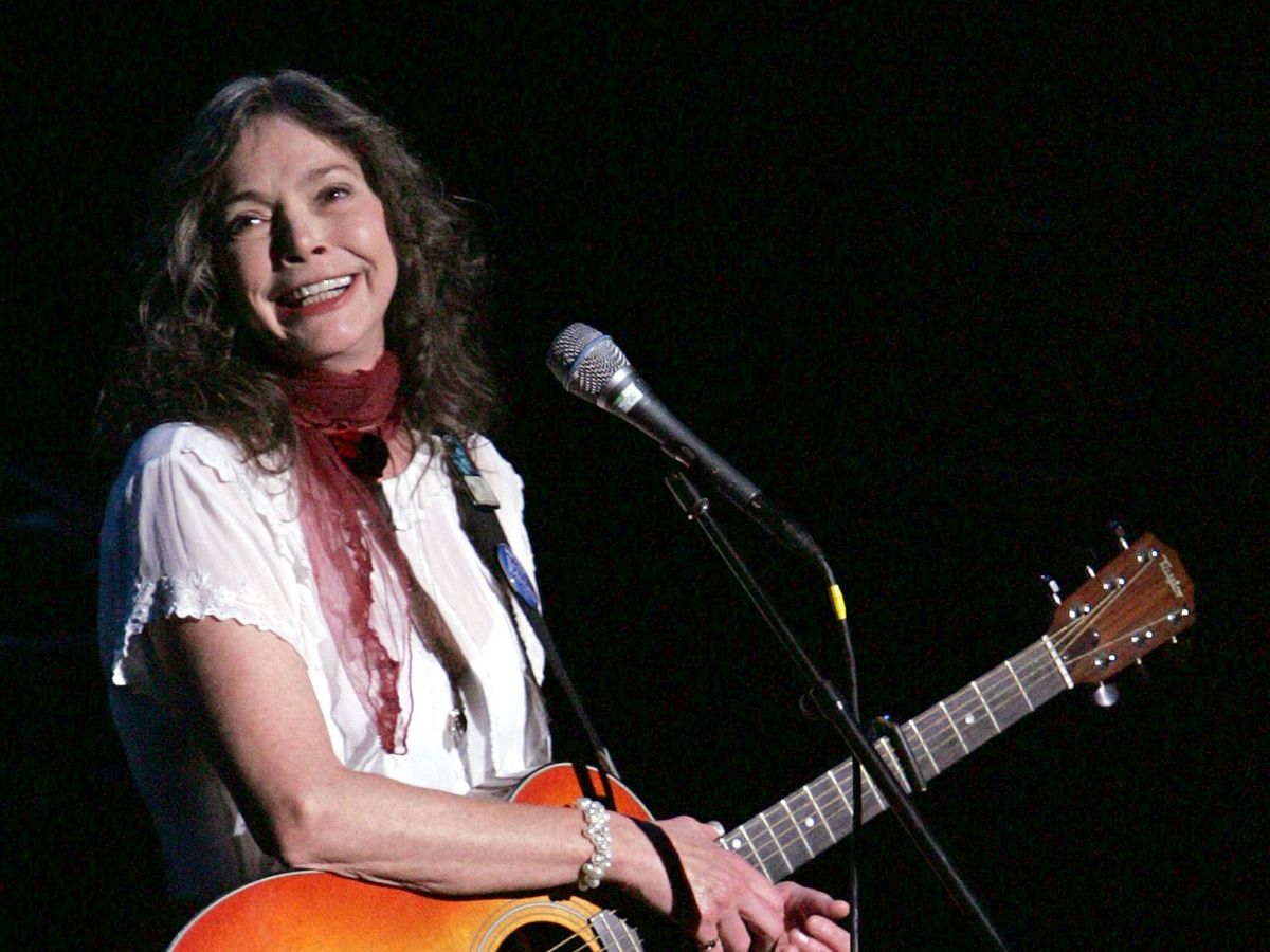 Grammy-winning folk singer-songwriter Nanci Griffith dies aged 68 ...