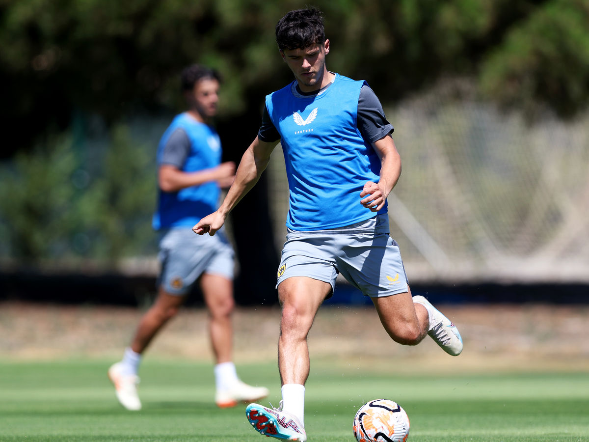 Wolves' Ryan Giles due for Luton medical ahead of £5m move | Express & Star