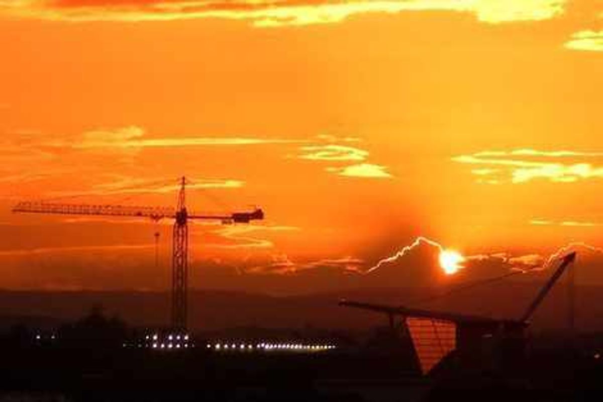 Striking sunset in Wolverhampton captured by reader Paul | Express & Star