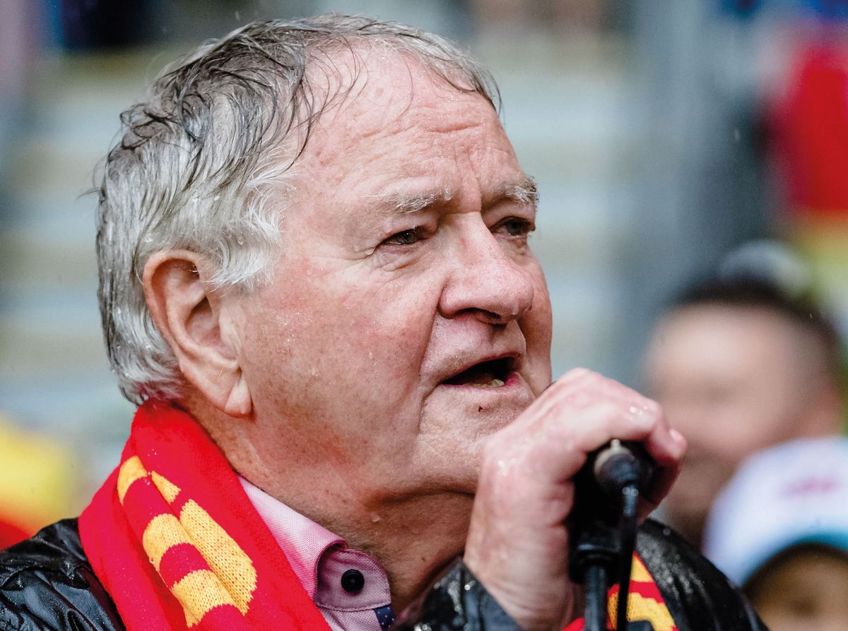 'Give us back our castles': Welsh folk singer Dafydd Iwan's plea to The ...