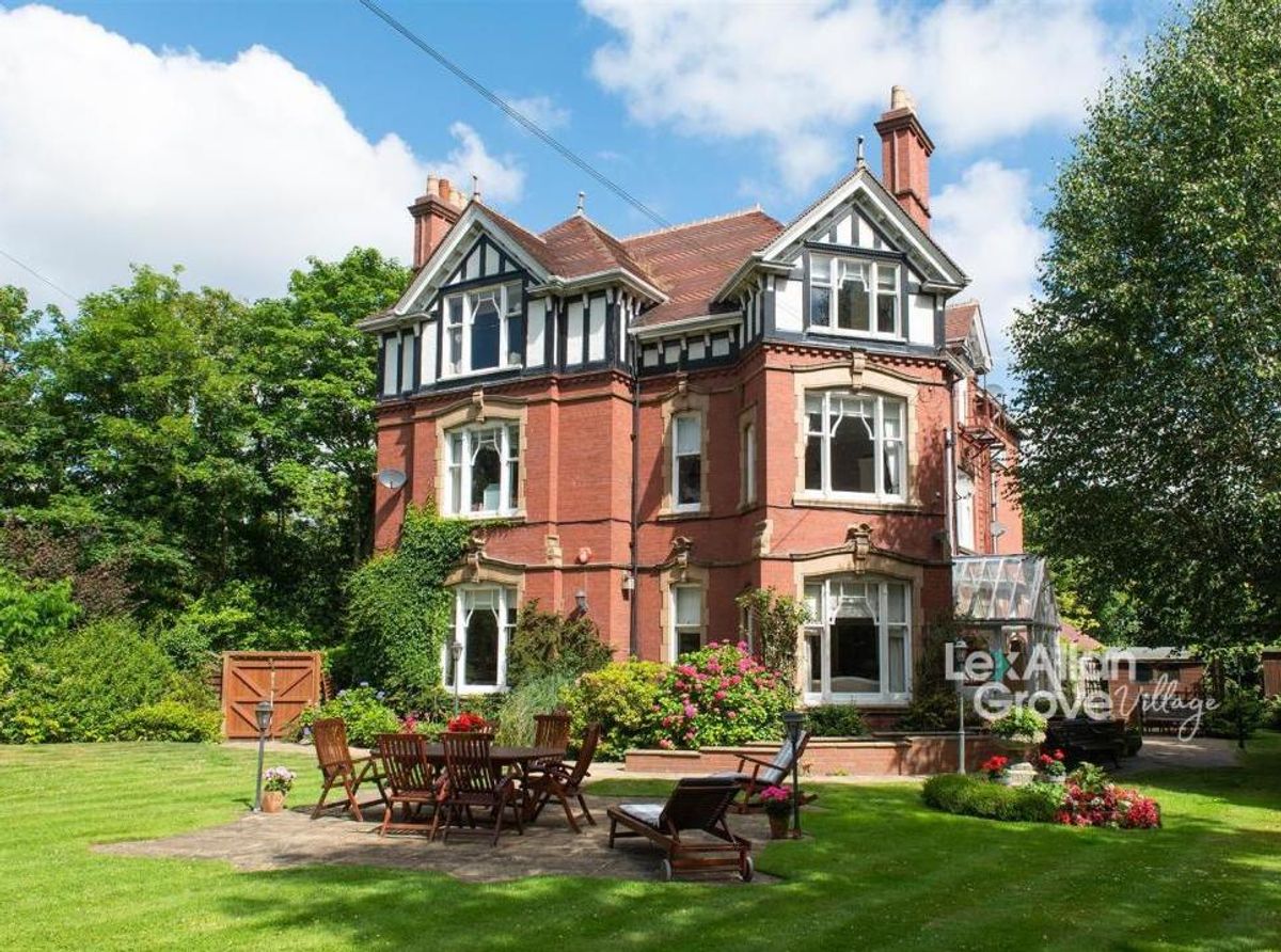 Stourbridge mansion with 'Edwardian grandeur' on market for £1.5 million | Express & Star