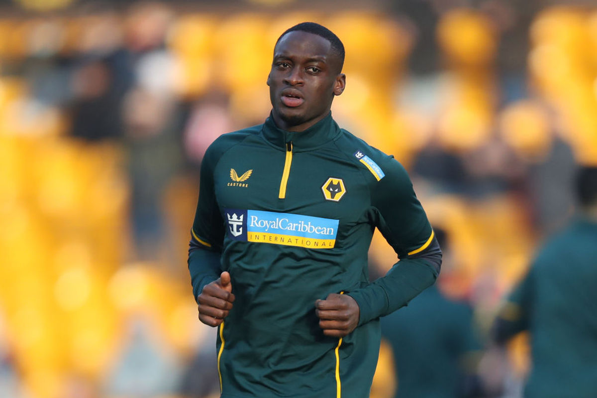 Wolves unlikely to sign senior centre-back as Toti Gomes set to stay ...