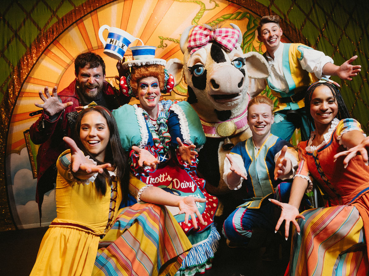 Curtain up as this year's panto cast revealed at Shrewsbury's Theatre ...