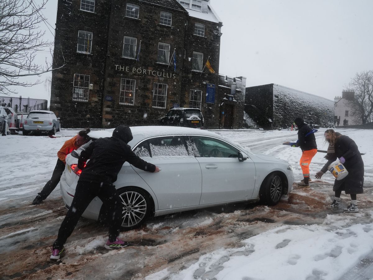 Storm Bert batters UK with wind, rain and snow | Express & Star