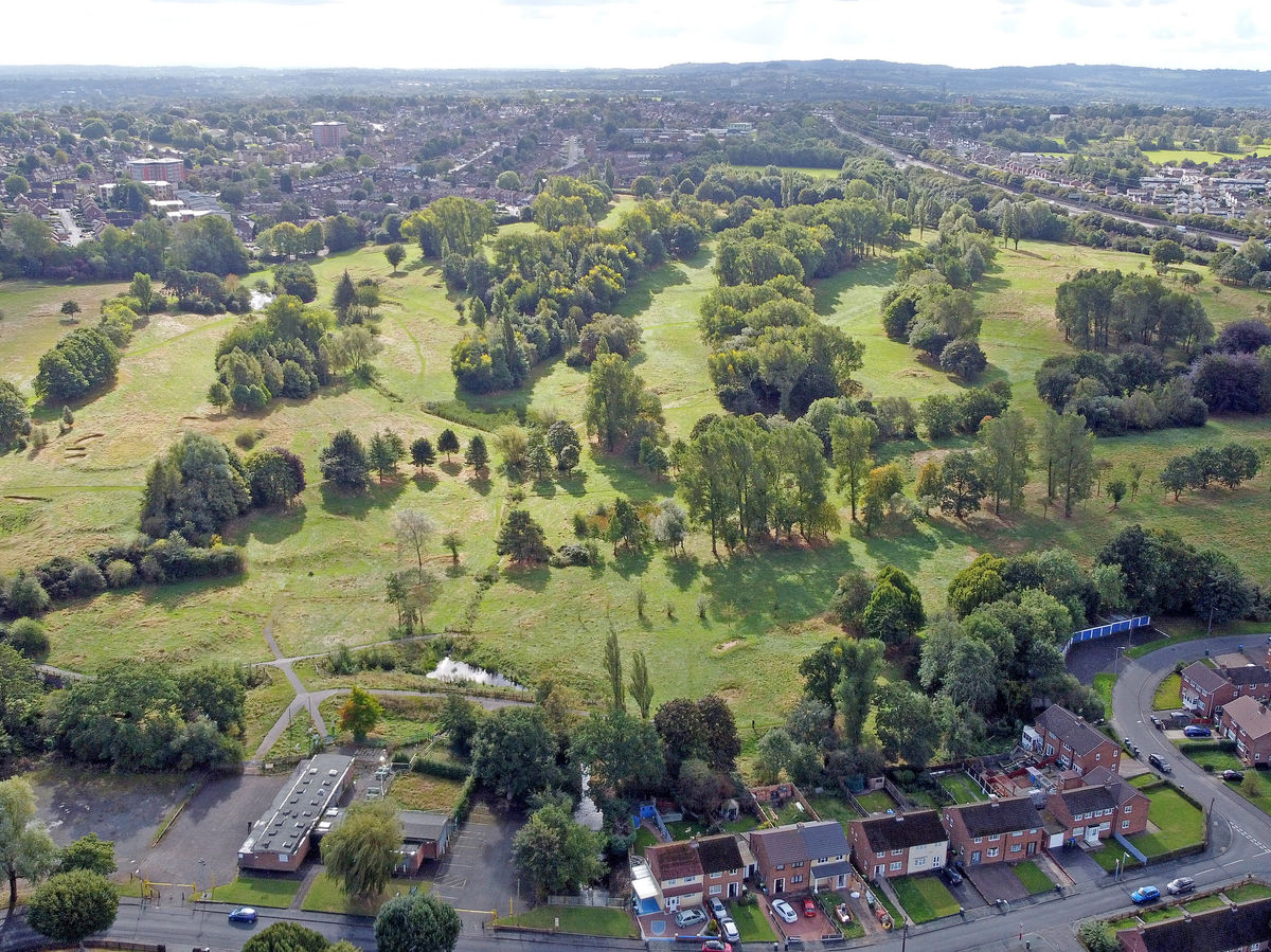 MP wades in on Brandhall Golf Course development debate | Express & Star
