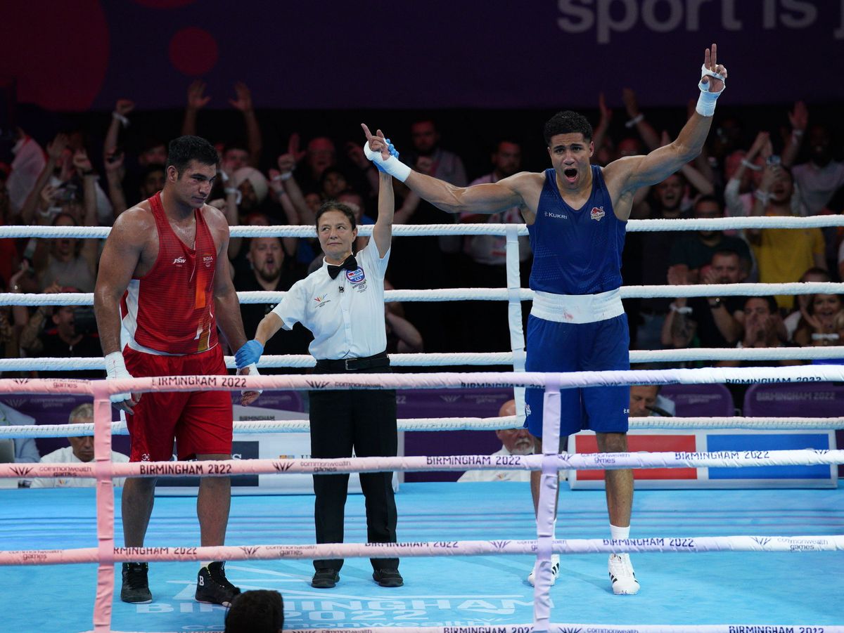 Bilston boxer Delicious Orie wins Commonwealth Games gold | Express & Star