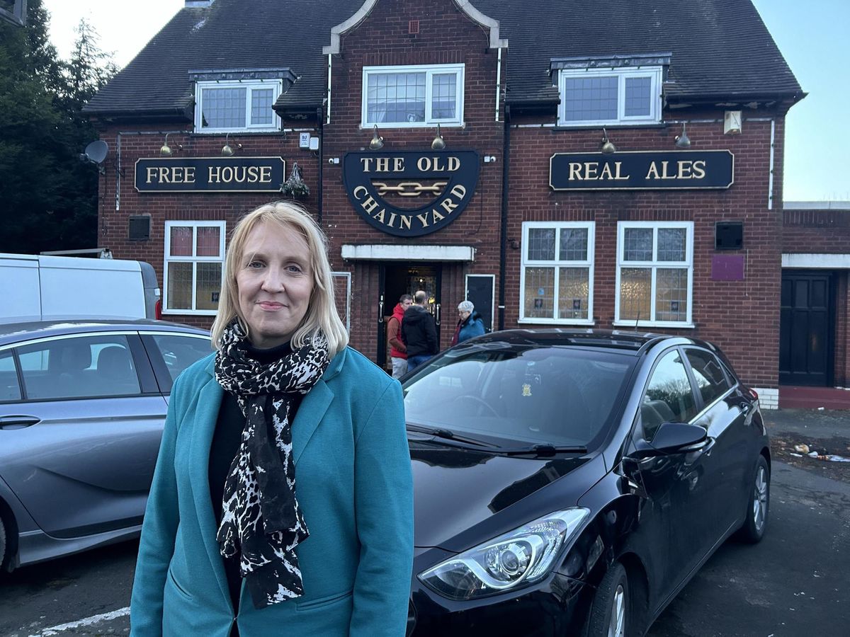 Antonia Bance MP slams plan to turn the Old Chainyard pub in Coseley ...