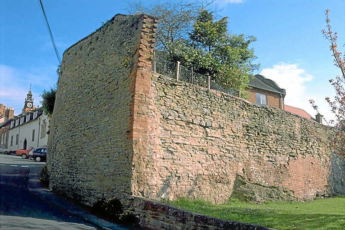 Ludlow landmarks on English Heritage 'at risk' register | Shropshire Star