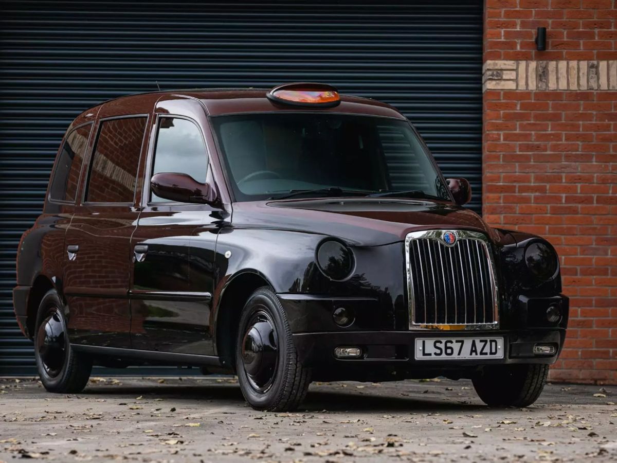 ‘Rolls-Royce of London taxi cabs’ heads to auction | Shropshire Star