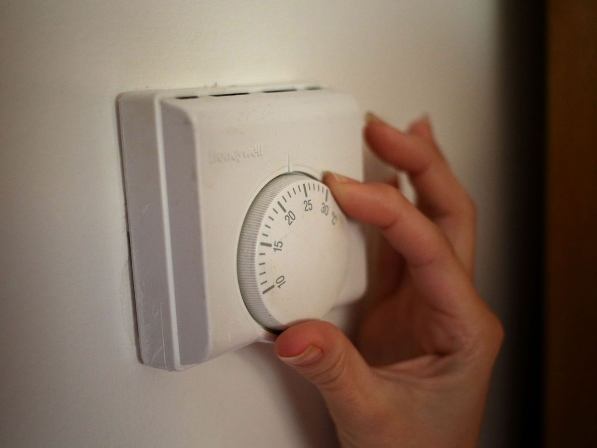 One in four fear having to turn off heating and hot water this winter ...