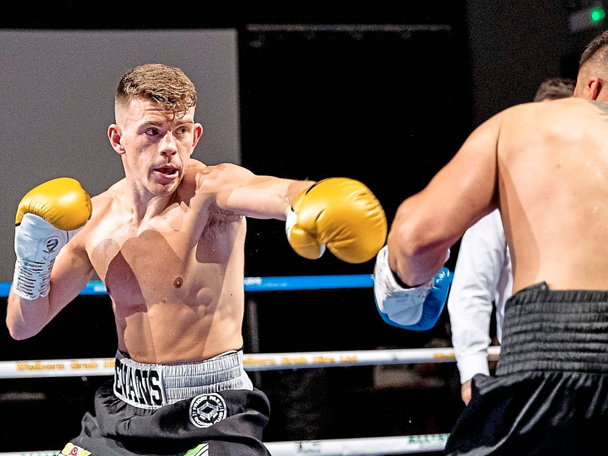 Cannock's Zachary Evans scores a knockout win in Dudley | Express & Star