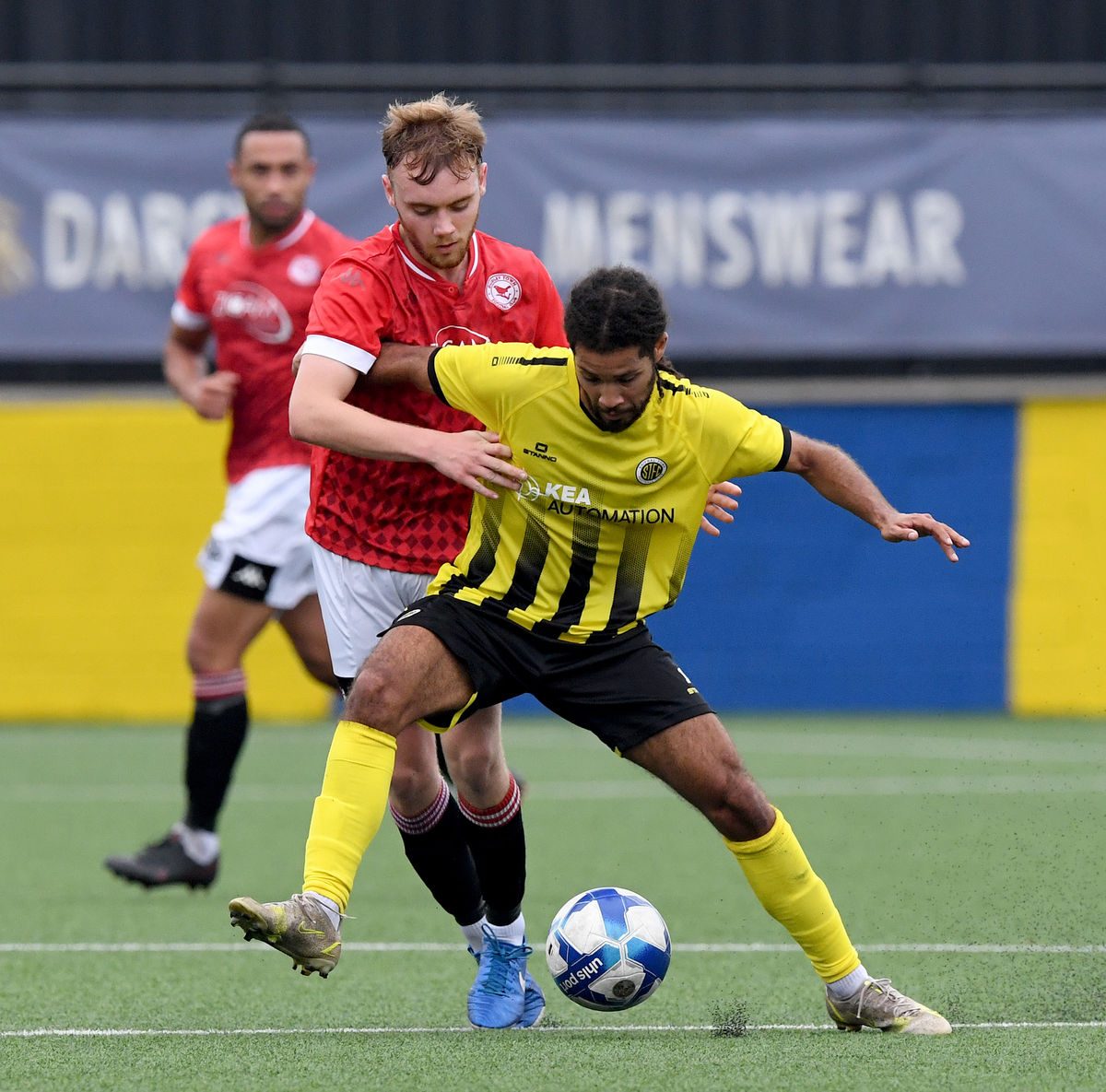 Ten-man OJM dig in as they climb table with win | Express & Star