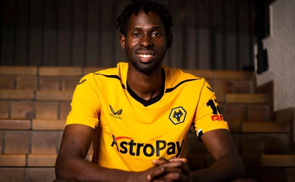 Wolves complete Boubacar Traore loan signing | Express & Star