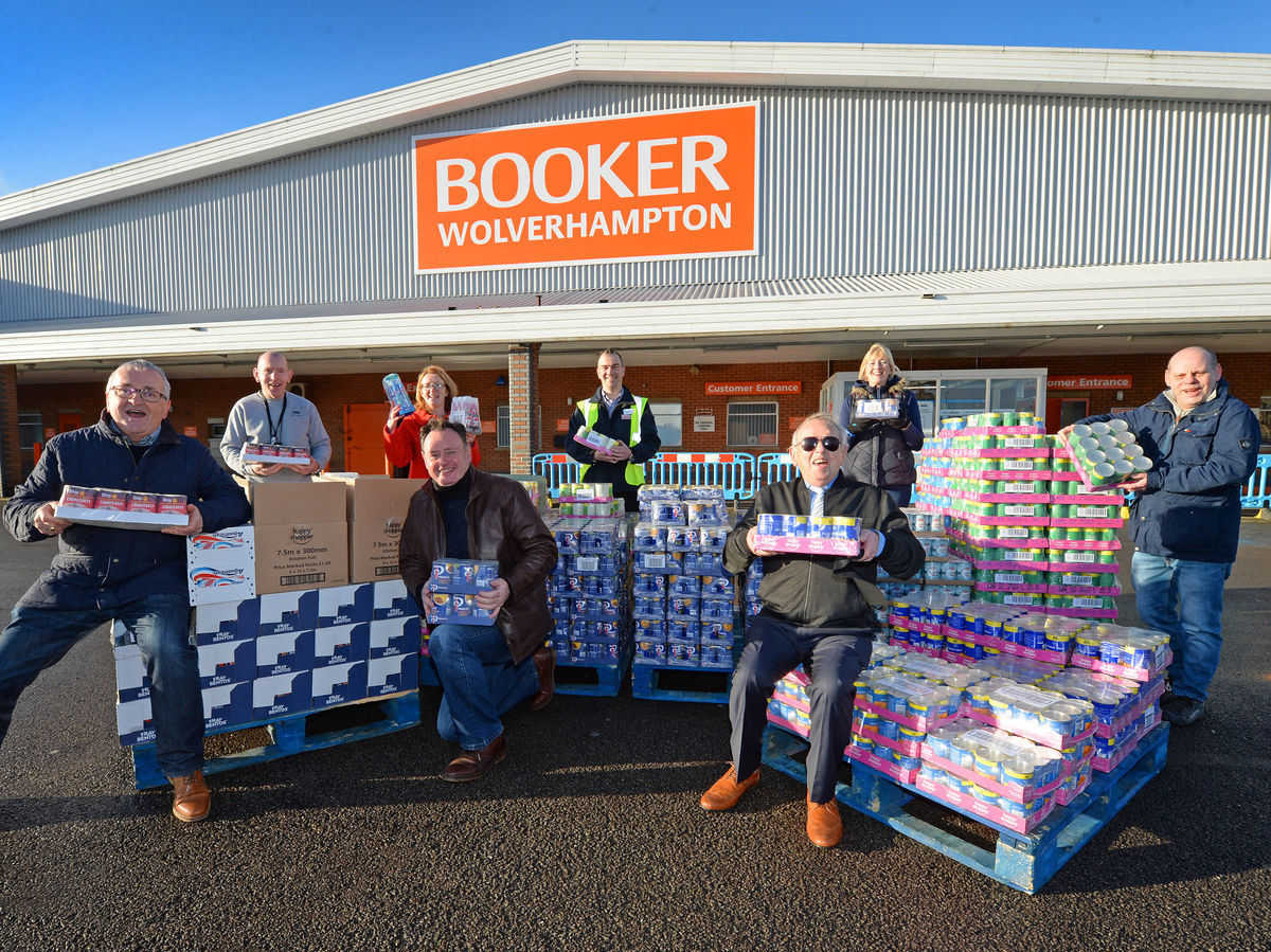 Former Goodyear workers donate £5,000 of food to Wolverhampton ...