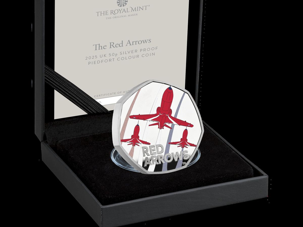 Red Arrows 50p coin takes off from Royal Mint | Express & Star