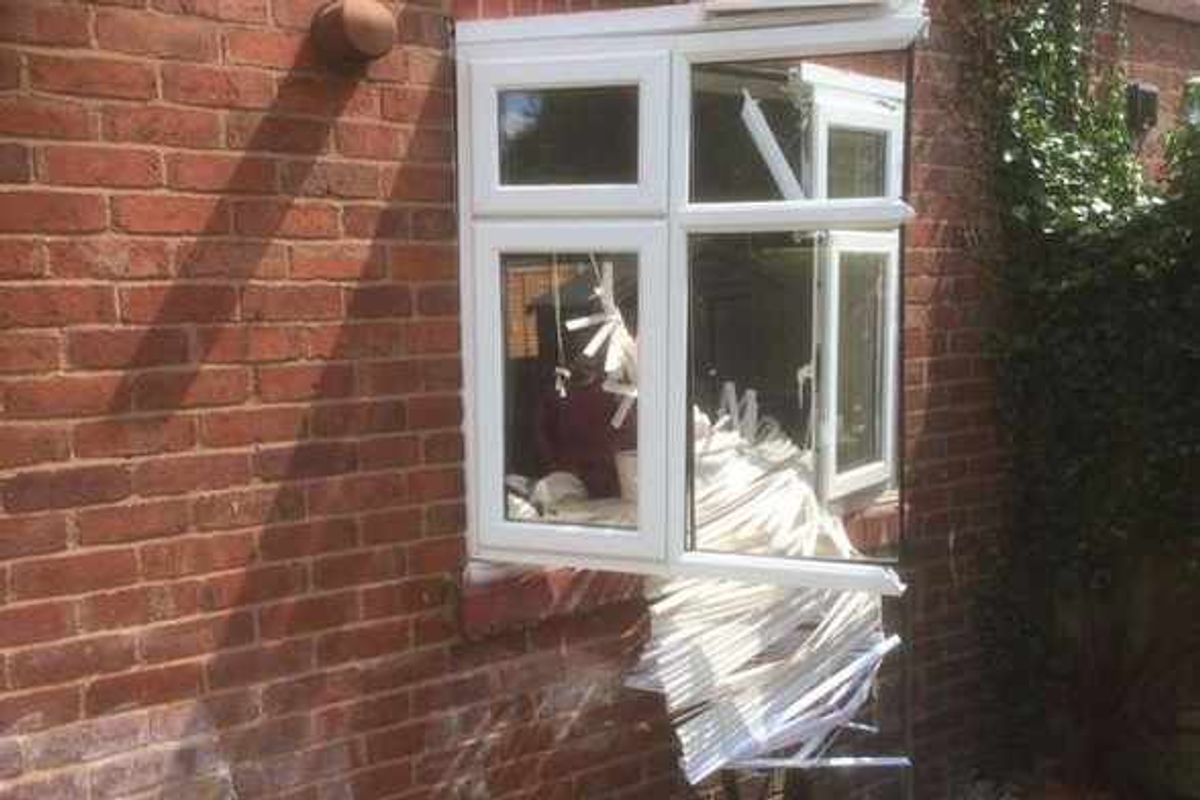 Explosion blows out window as aerosol cans left in sunlight | Express ...