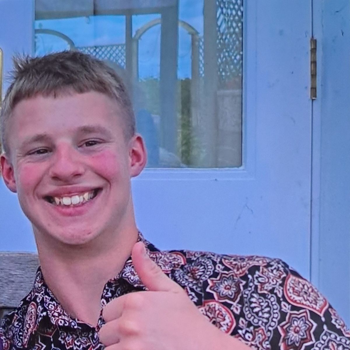 Police appeal for help to find missing Bridgnorth 15-year-old Ellis ...