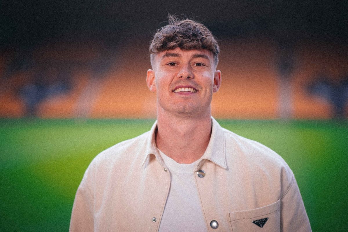 New Wolves signing ready to put it all on the line for club | Express ...