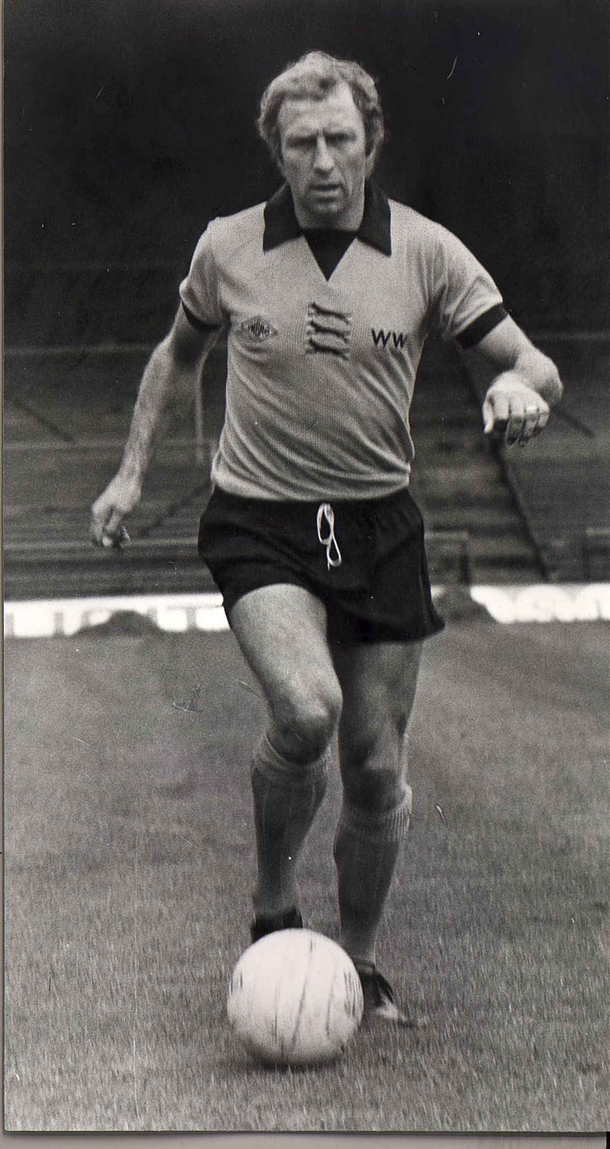 Wolves legend Mike Bailey's battle with Alzheimer’s disease ...