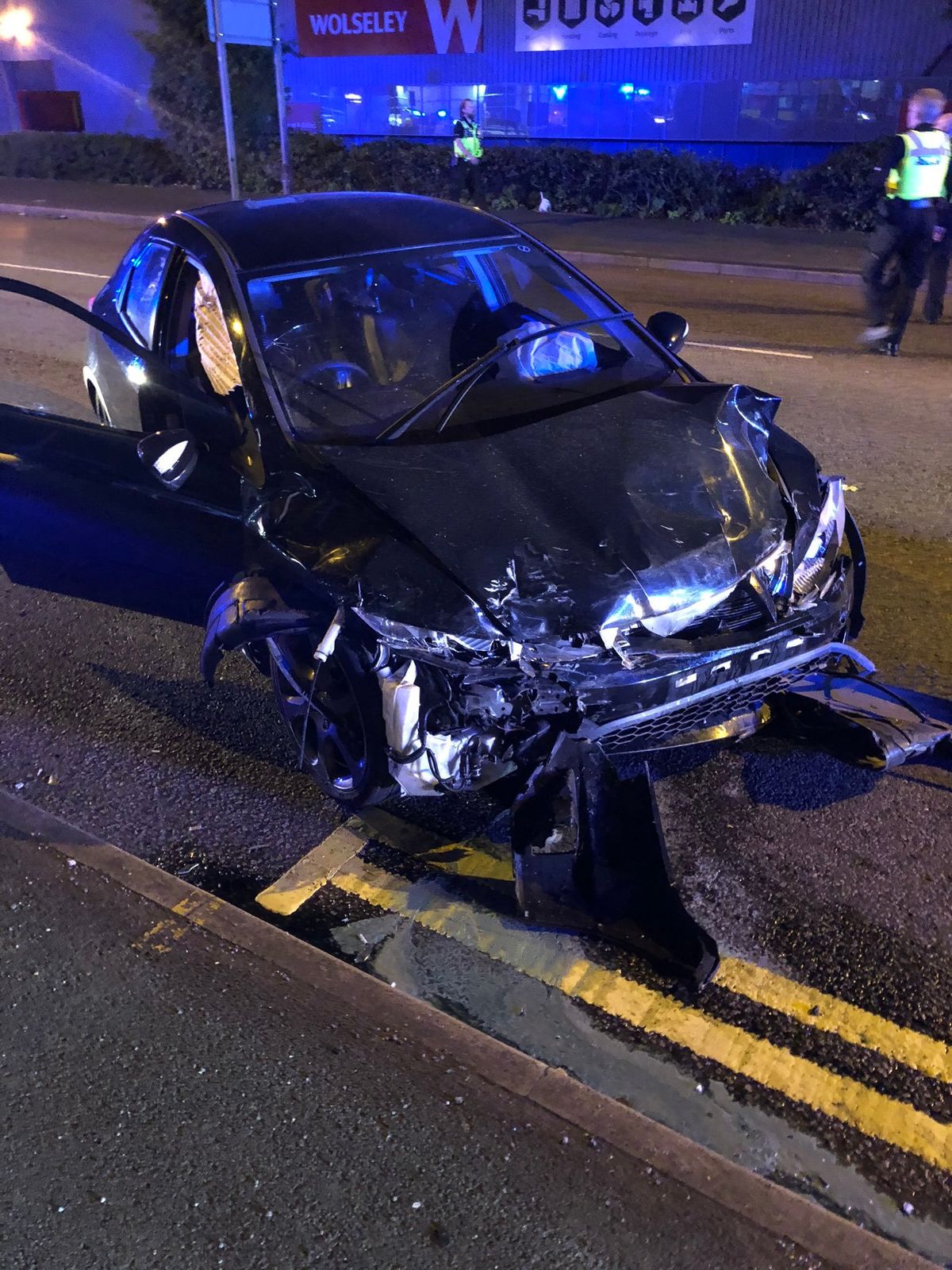 Two seriously injured in Wolverhampton crash | Express & Star