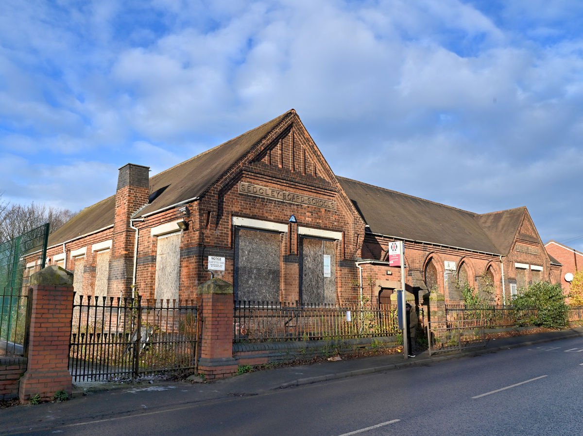 Dilapidated former city community centre finally set to be torn down ...