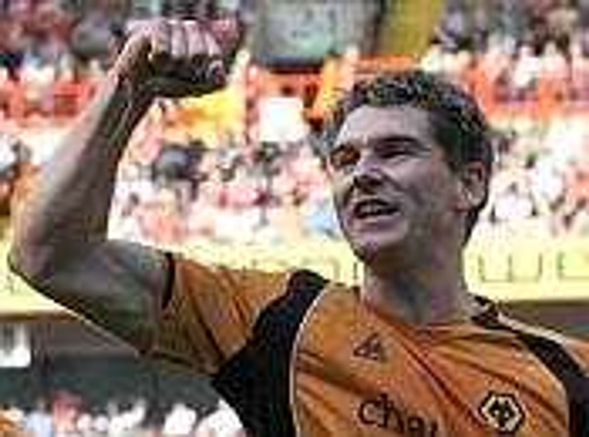 Wolves boss backing Vokes to flourish | Shropshire Star