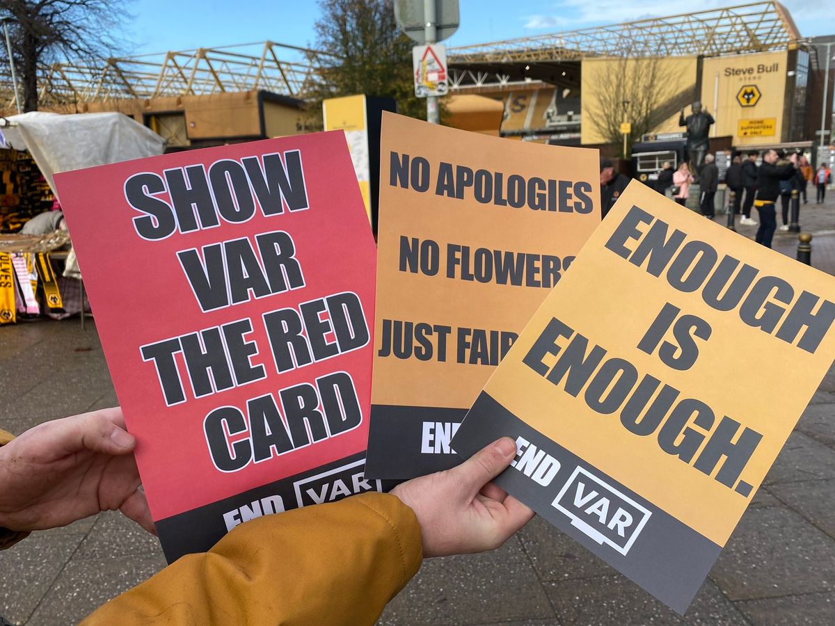 Wolves fans stage protest against VAR | Shropshire Star
