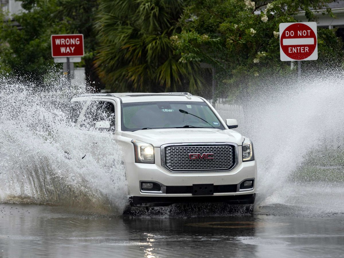 At least five killed as Tropical Storm Debby hits US coast | Shropshire ...