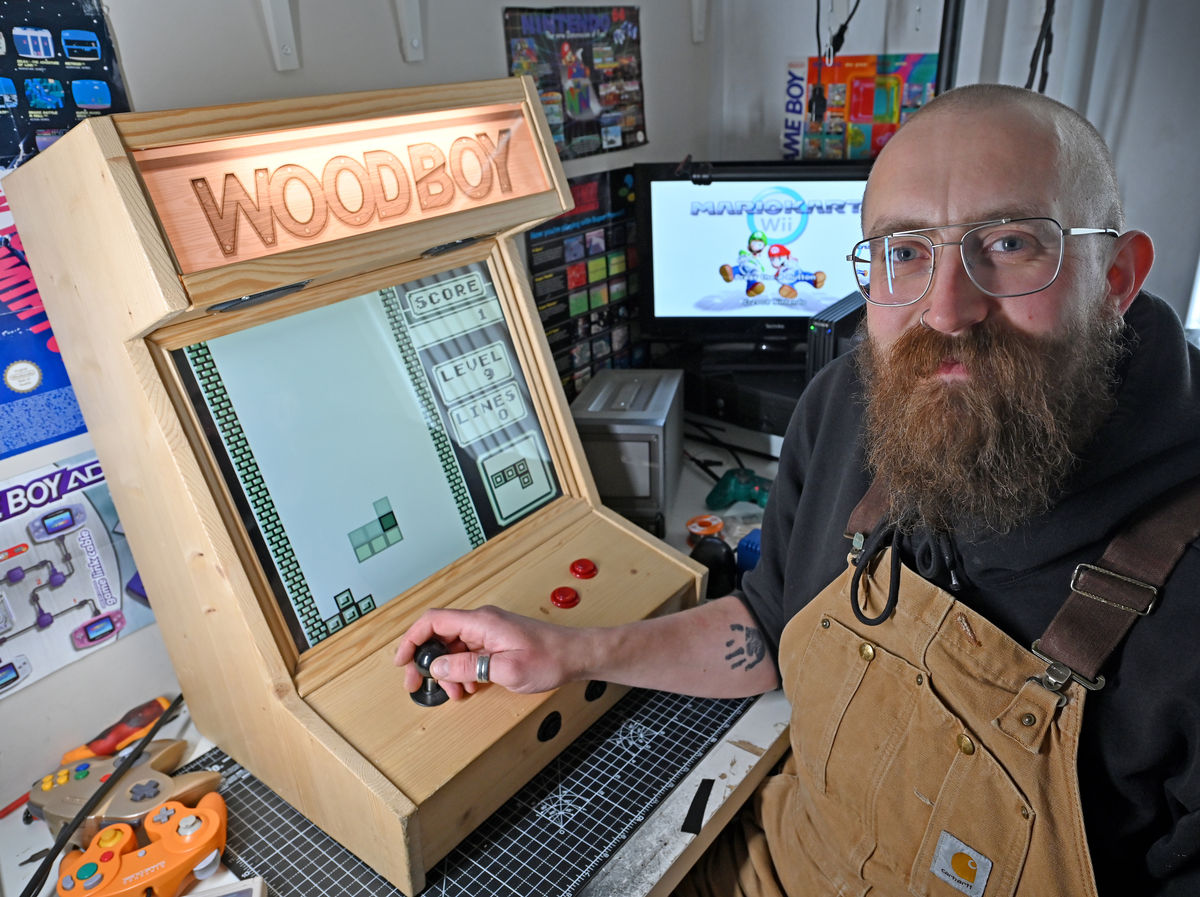 Meet the retro gamer making unique consoles at his home in ...