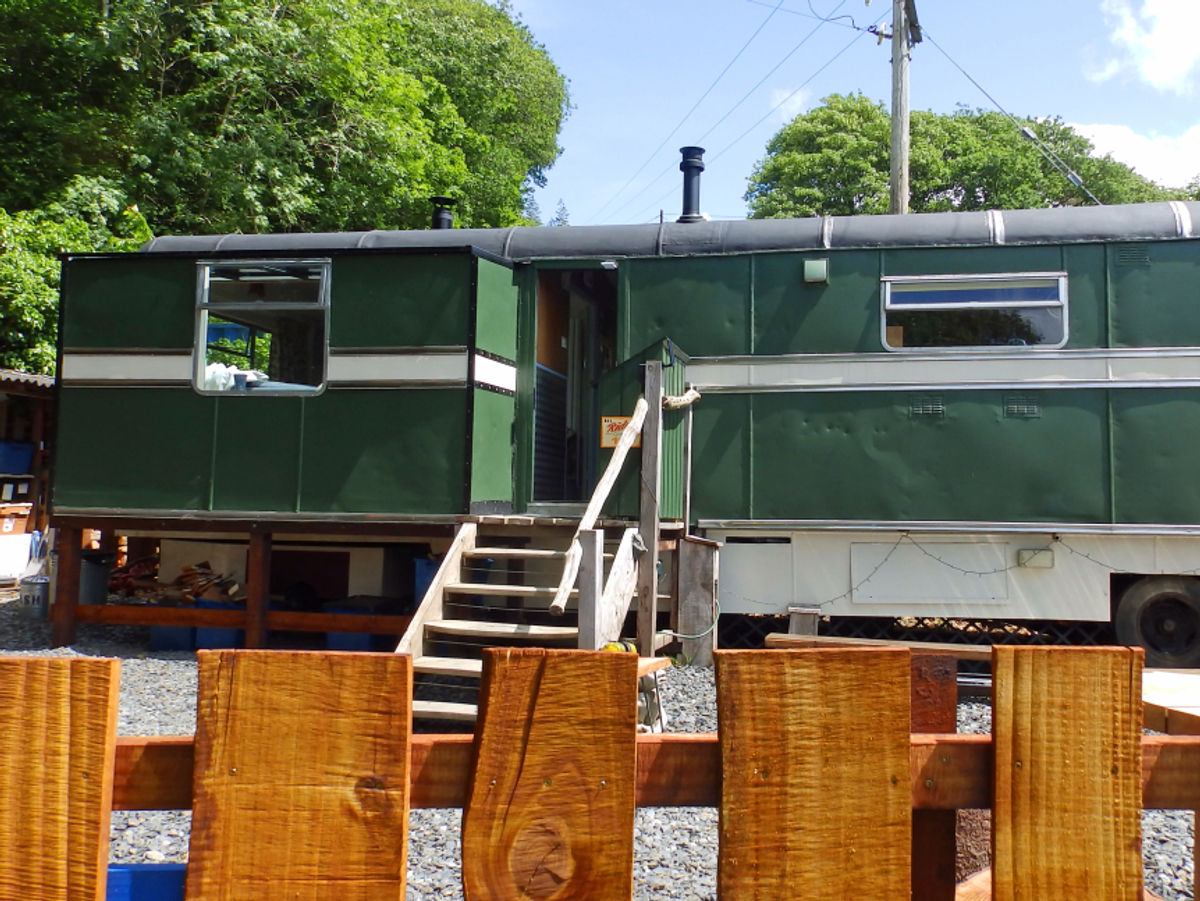 Fairground wagon solves extra bedroom problem | Shropshire Star