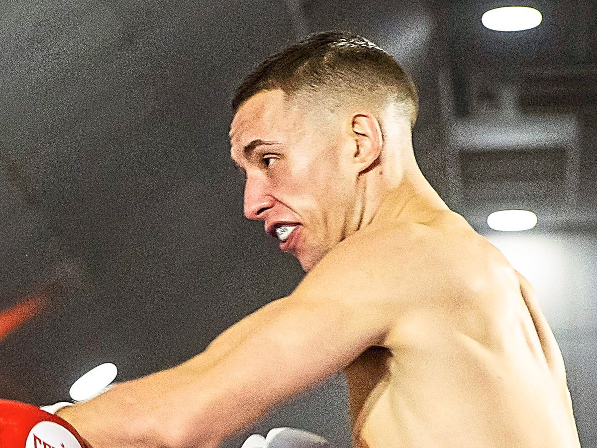 Ryan Woolridge claims a first pro stoppage in two-round blitz | Express ...