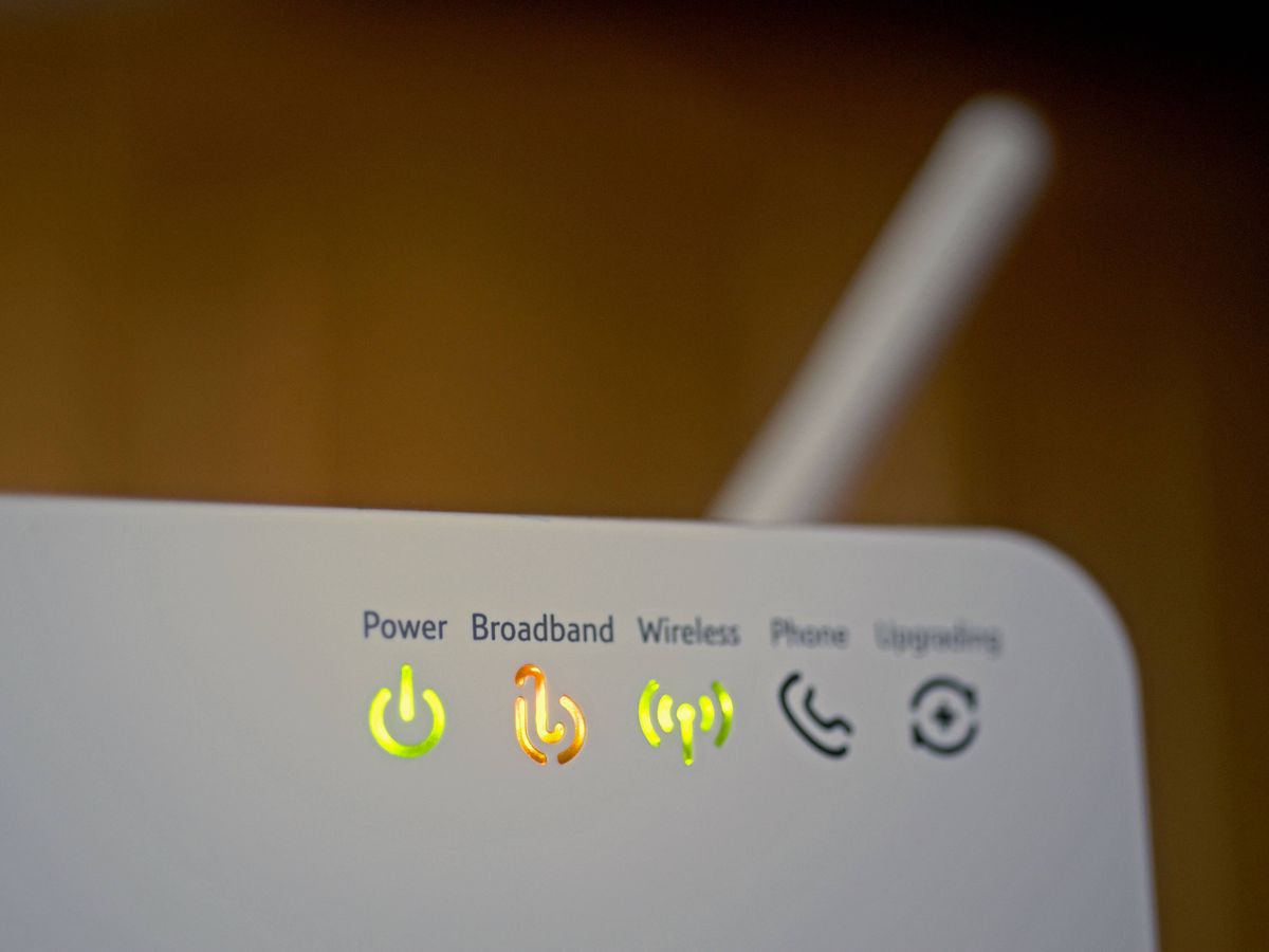 Labour MP claims internet connection in Ukraine is better than London ...