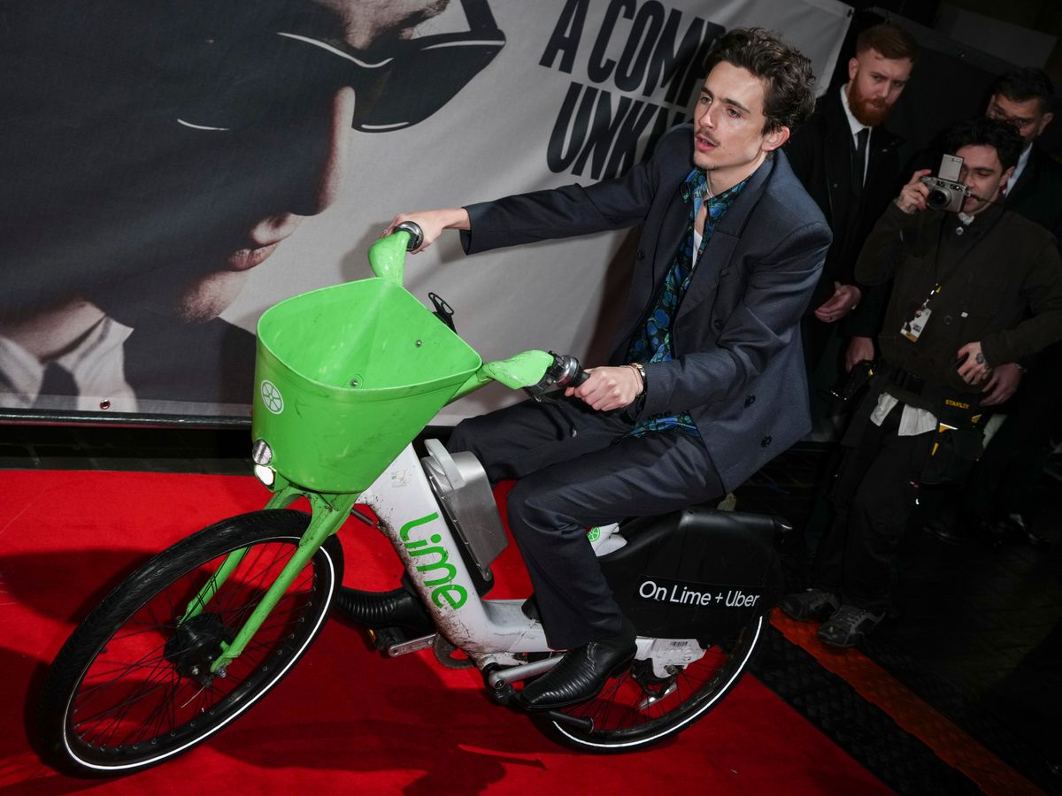 Timothee Chalamet says he was fined £65 for riding Lime bike to London premiere | Express & Star