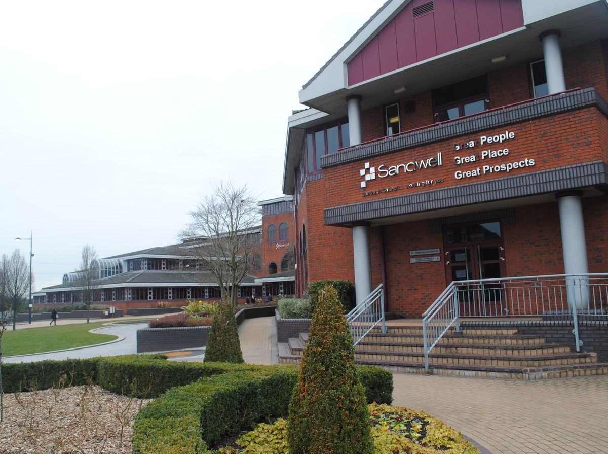 Sandwell Council approves plans to ask police for more powers to fine ...