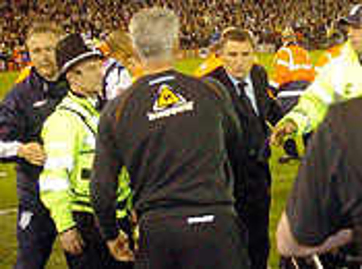 Wolves boss backs Albion | Express & Star