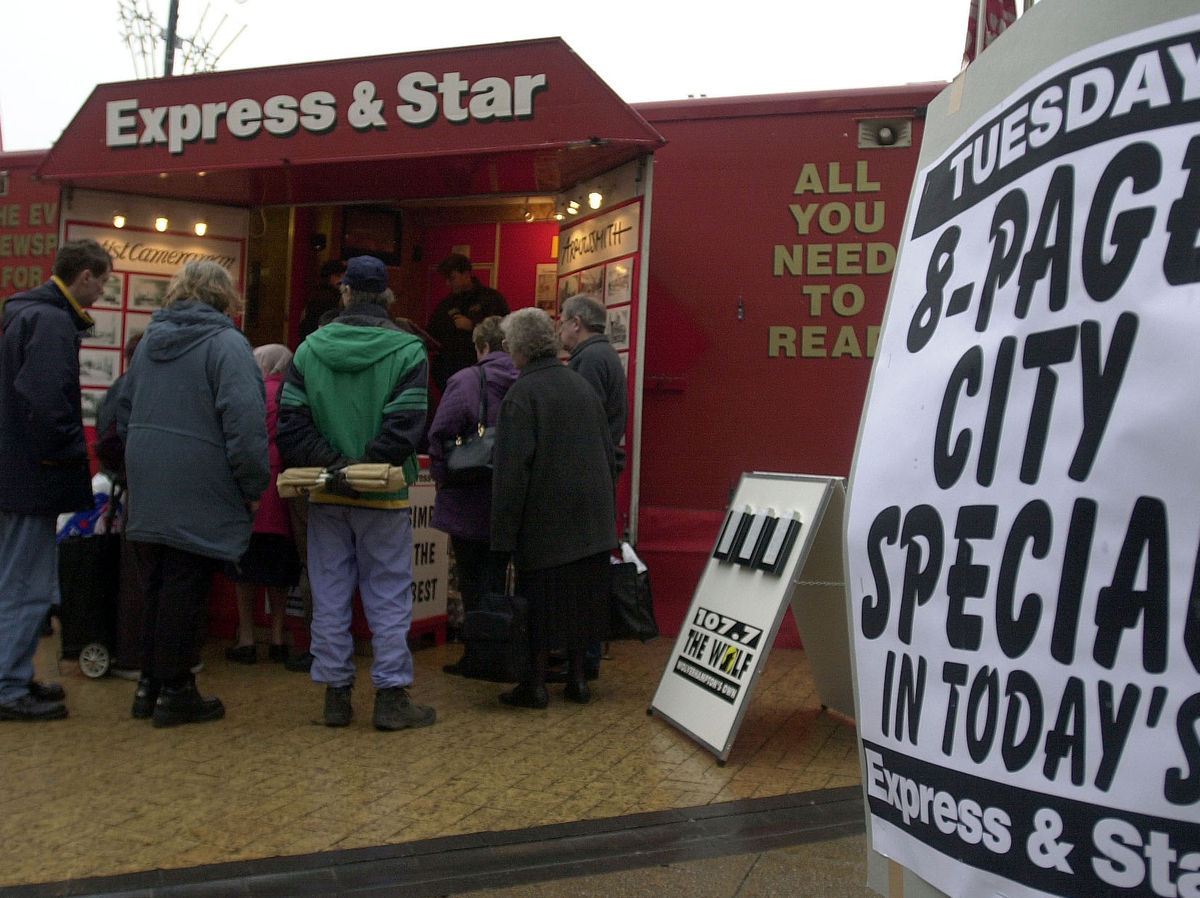 Flashback to 2000: Wolverhampton celebrates city status | Express & Star