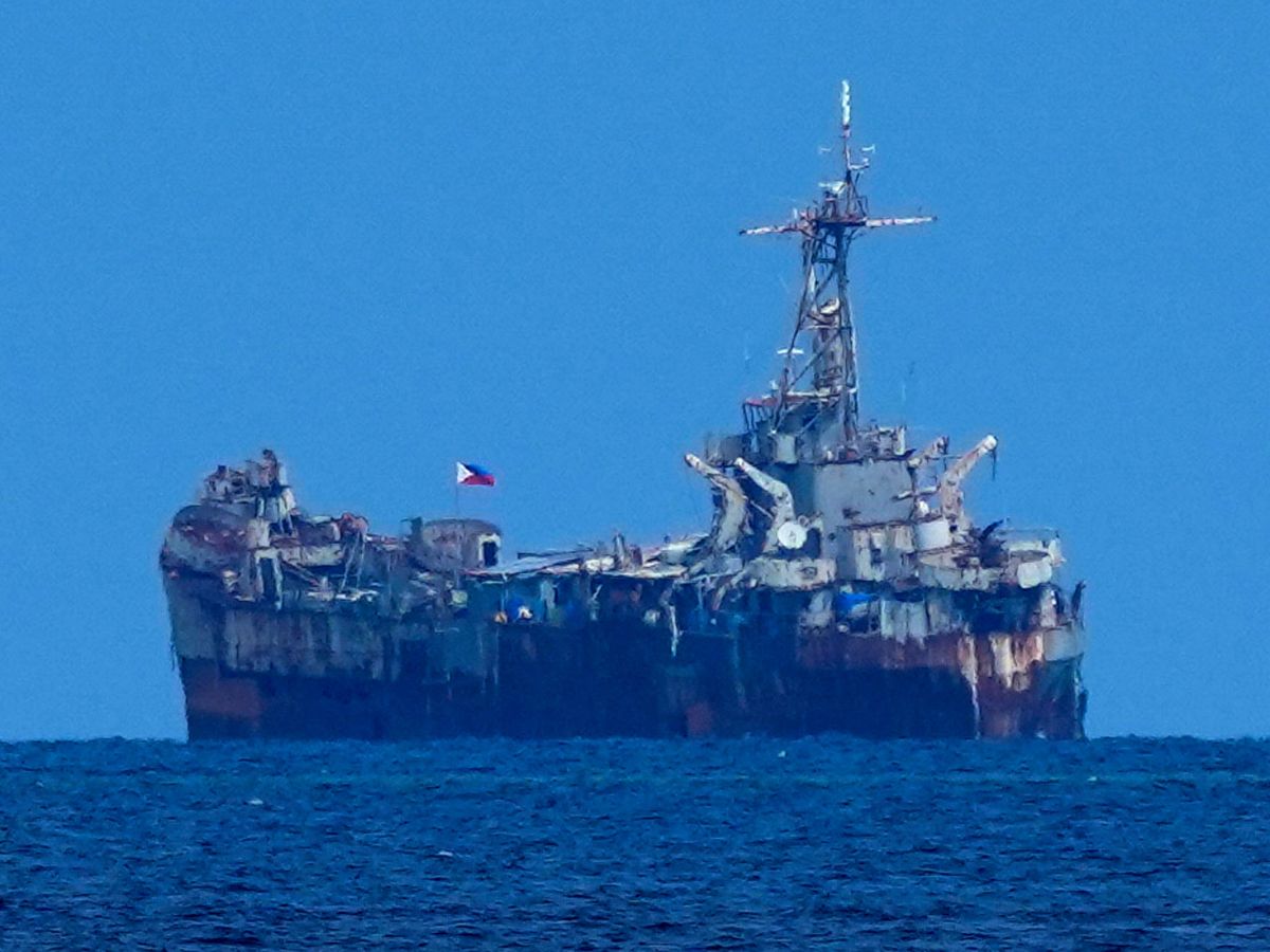 Philippine officials say Chinese forces seized boats in South China Sea ...