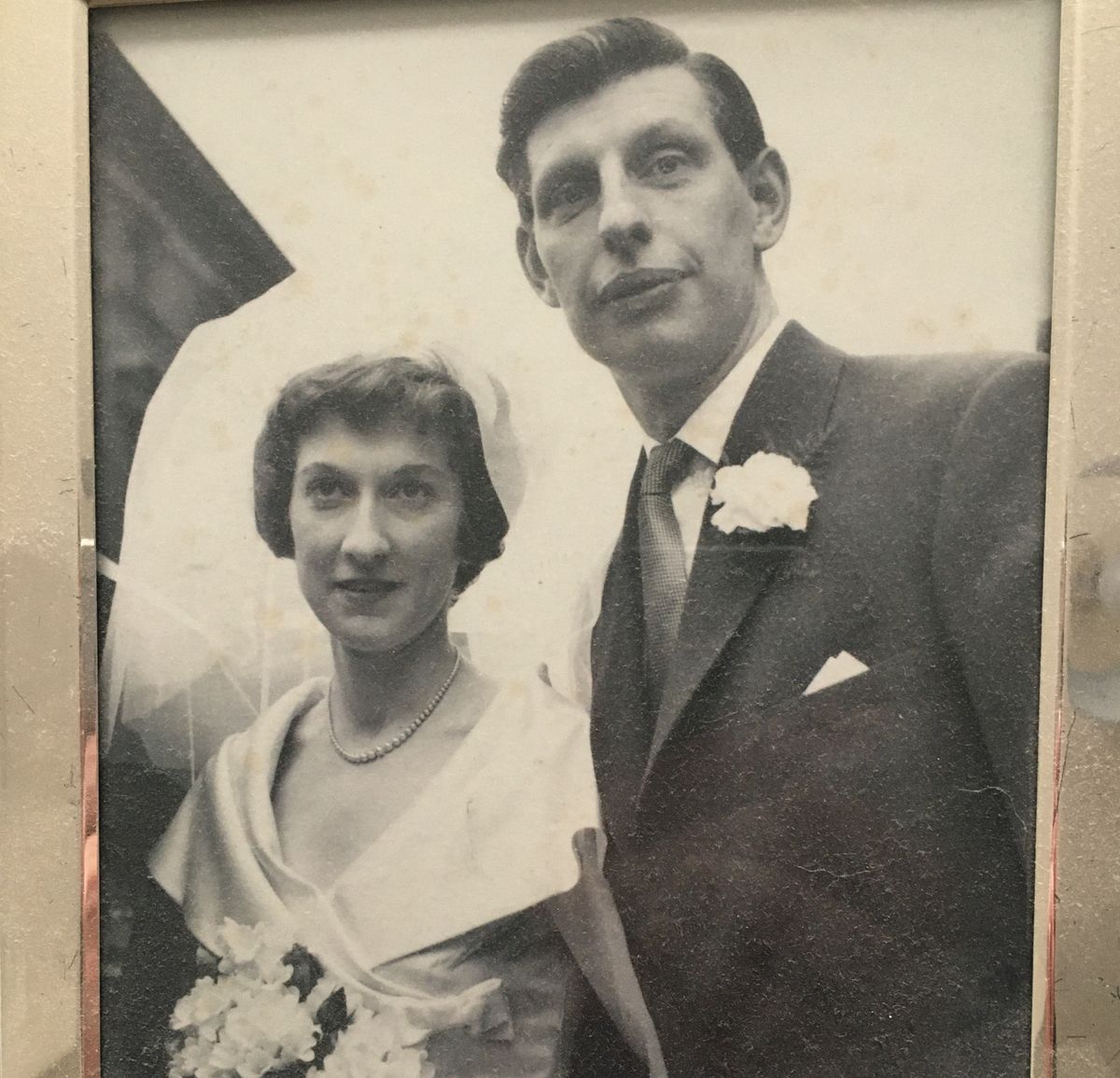 Barbara Powell clothes shops to close for good after half a century ...