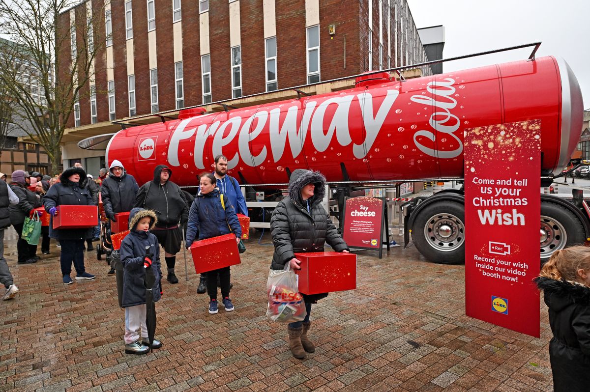 It's beginning to feel a bit like Christmas as Freeway Cola Truck parks ...