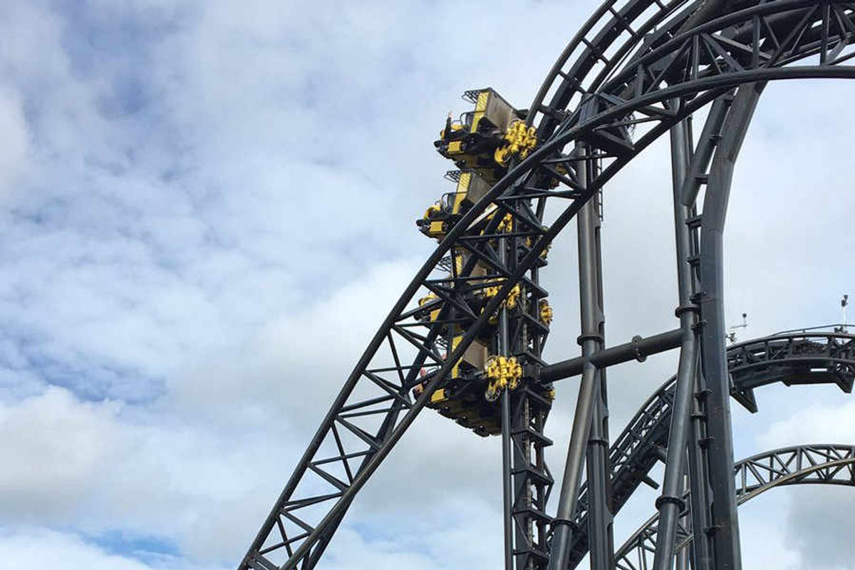 WATCH: Smiler ride reopens after thrill-seekers left dangling at Alton ...