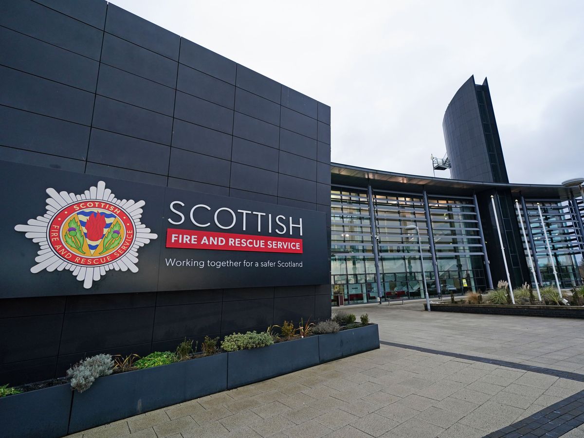 Residents near site of industrial fire in Paisley urged to remain ...