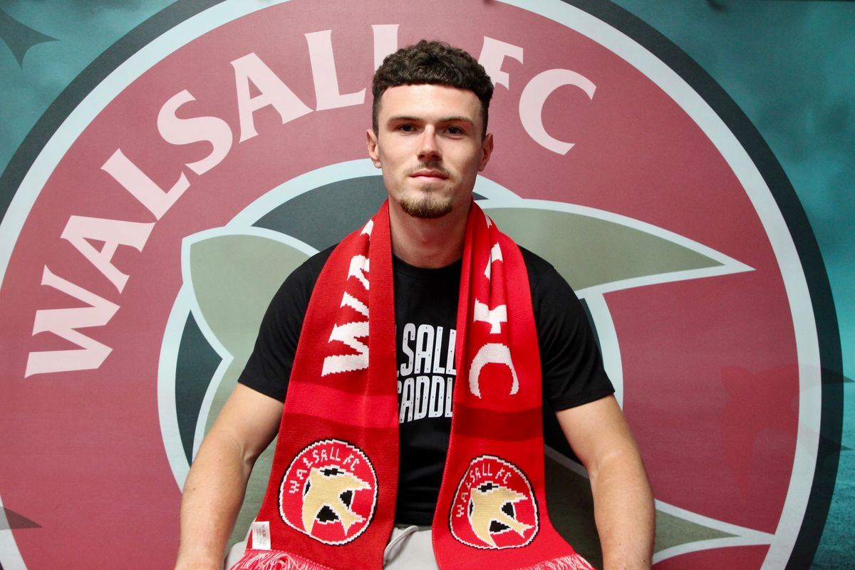 New signing Connor Barrett aiming for next level at Walsall | Express ...
