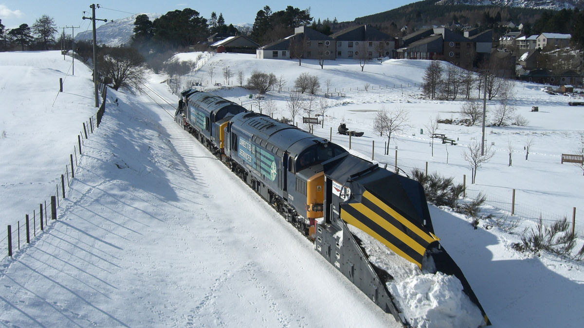 Storm Goretti: Reduced rail and bus services planned ahead of snow ...