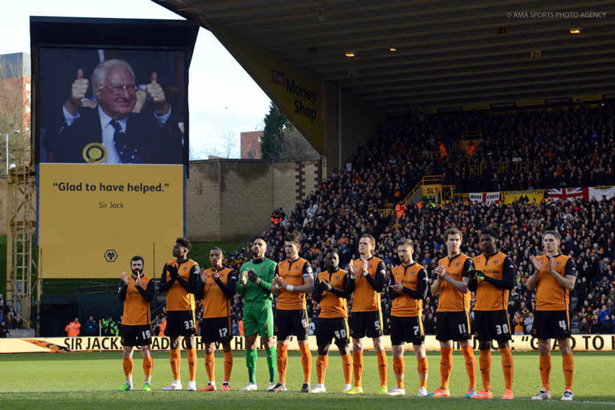 Wolves comes alive in honour of Sir Jack | Express & Star