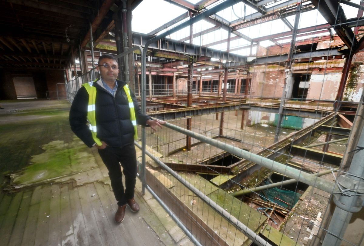 We go behind the scenes inside Wolverhampton's famous Beatties building - this is what we saw ...